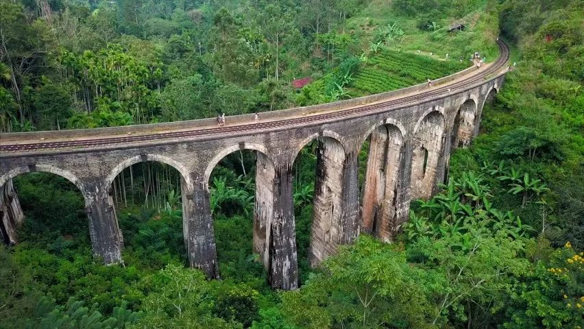 斯里兰卡艾拉+网红九孔桥+网红小亚当峰徒步+艾拉瀑布 一日游（天天发团+网红九孔桥+网红小亚当峰徒步+艾拉瀑布+含午餐+专车酒店接送）,马蜂窝 ...